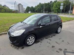 Melns Citroen C3 2011 Kauņa, ar dzinēja tilpumu 1.56 L un nobraukumu 273 tūkst. km par 1700 €, foto  vietnē AUTOMOTO.COM.LV