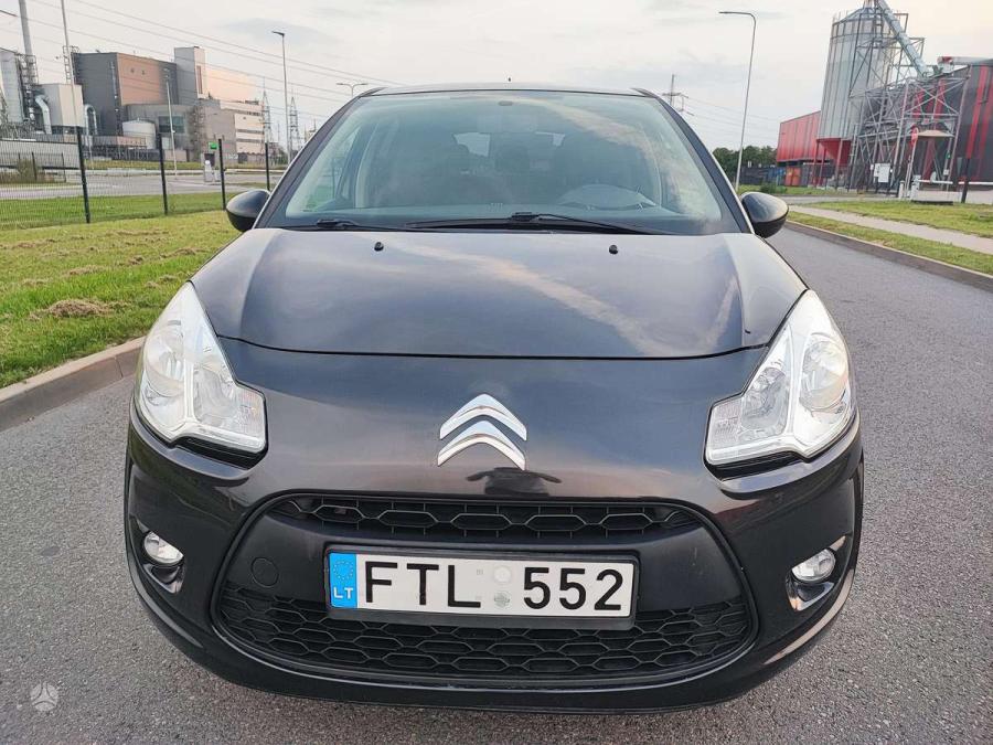 Melns Citroen C3 2011 Kauņa, ar dzinēja tilpumu 1.40 L un nobraukumu 66 tūkst. km par 1499 €, foto 7 vietnē AUTOMOTO.COM.LV