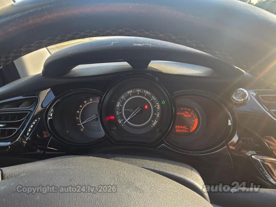 Black Citroen C3 2011 in Tallinn, with an engine capacity of 1.40 L and mileage of 190 thousand km for 1750 €, photo 12 on AUTOMOTO.COM.LV