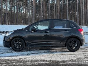 Black Citroen C3 2012 in Riga, with an engine capacity of 1.60 L and mileage of 260 thousand km for 2990 €, photo 5 on AUTOMOTO.COM.LV