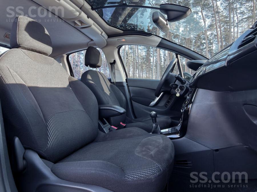 Black Citroen C3 2012 in Riga, with an engine capacity of 1.60 L and mileage of 260 thousand km for 2990 €, photo 14 on AUTOMOTO.COM.LV