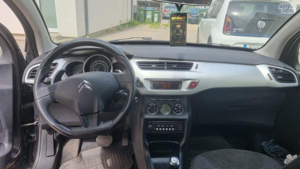 Black Citroen C3 2012 in Kaunas, with an engine capacity of 1.40 L and mileage of 182 thousand km for 2900 €, photo 5 on AUTOMOTO.COM.LV