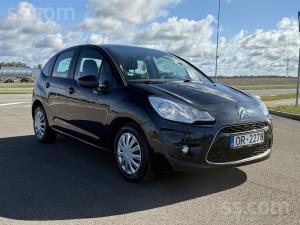 Melns Citroen C3 2012 Liepāja, ar dzinēja tilpumu 1.40 L un nobraukumu 53 tūkst. km par 4400 €, foto 4 vietnē AUTOMOTO.COM.LV
