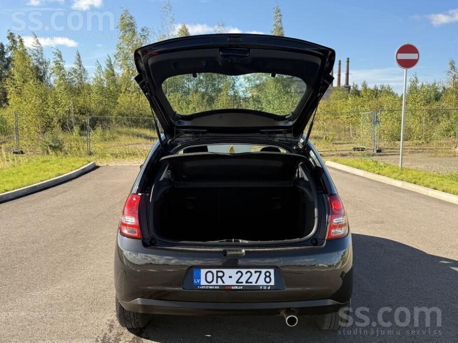 Melns Citroen C3 2012 Liepāja, ar dzinēja tilpumu 1.40 L un nobraukumu 53 tūkst. km par 4400 €, foto 10 vietnē AUTOMOTO.COM.LV