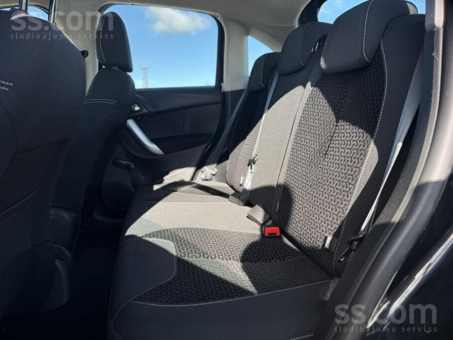 Melns Citroen C3 2012 Liepāja, ar dzinēja tilpumu 1.40 L un nobraukumu 53 tūkst. km par 4400 €, foto 11 vietnē AUTOMOTO.COM.LV