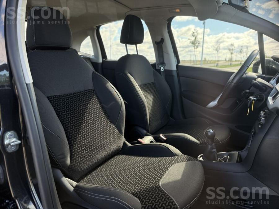 Melns Citroen C3 2012 Liepāja, ar dzinēja tilpumu 1.40 L un nobraukumu 53 tūkst. km par 4400 €, foto 14 vietnē AUTOMOTO.COM.LV
