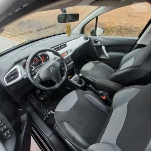 Melns Citroen C3 2013 Alīta, ar dzinēja tilpumu 1.40 L un nobraukumu 300 tūkst. km par 2500 €, foto 2 vietnē AUTOMOTO.COM.LV