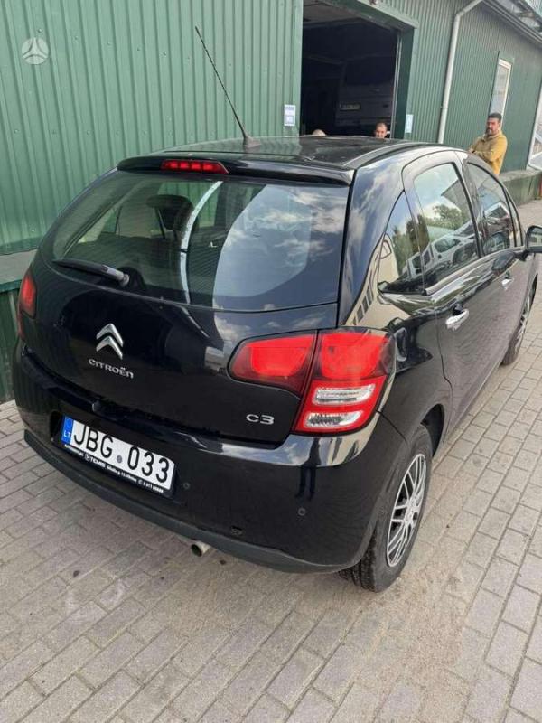 Black Citroen C3 2013 in Klaipeda, with an engine capacity of 1.40 L and mileage of 90 thousand km for 1650 €, photo 3 on AUTOMOTO.COM.LV