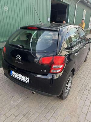 Black Citroen C3 2013 in Klaipeda, with an engine capacity of 1.40 L and mileage of 90 thousand km for 1650 €, photo 3 on AUTOMOTO.COM.LV