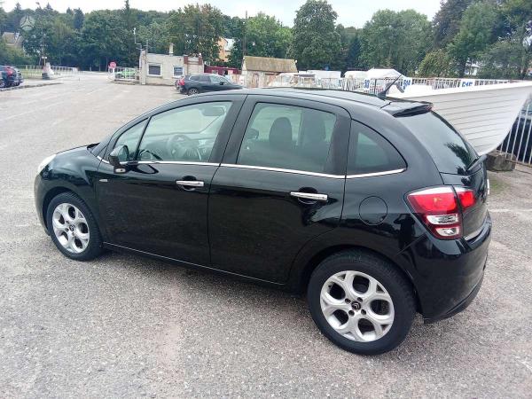 Melns Citroen C3 2013 Alīta, ar dzinēja tilpumu 1.40 L un nobraukumu 271 tūkst. km par 2950 €, foto 3 vietnē AUTOMOTO.COM.LV