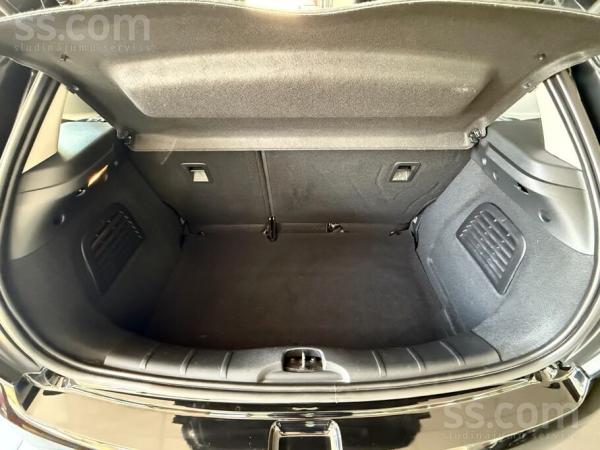 Melns Citroen C3 2015 Ogre, ar dzinēja tilpumu 1.40 L un nobraukumu 110 tūkst. km par 4995 €, foto 10 vietnē AUTOMOTO.COM.LV