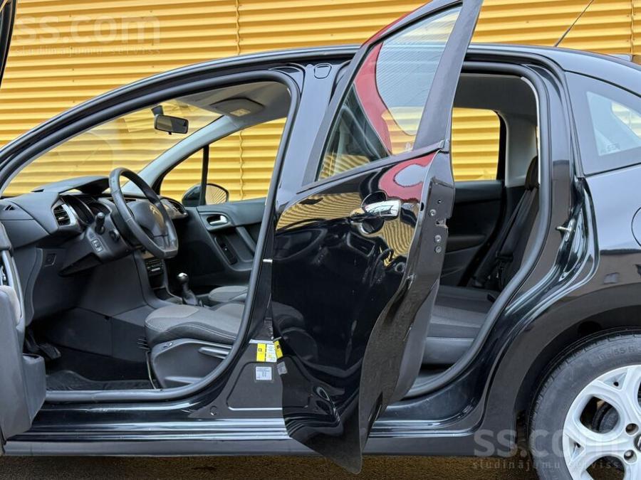 Melns Citroen C3 2016 Ogre, ar dzinēja tilpumu 1.60 L un nobraukumu 111 tūkst. km par 4995 €, foto 10 vietnē AUTOMOTO.COM.LV