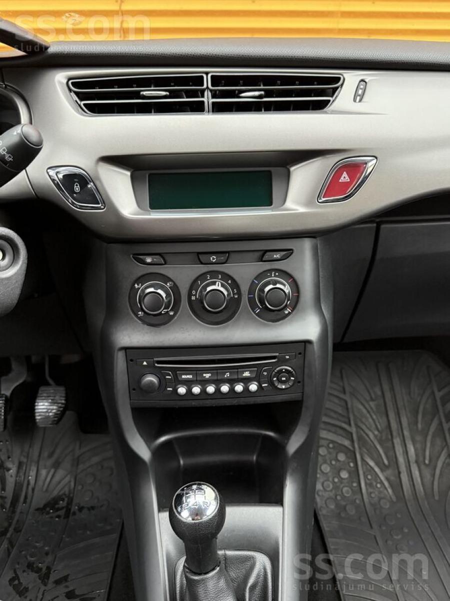 Melns Citroen C3 2016 Ogre, ar dzinēja tilpumu 1.60 L un nobraukumu 111 tūkst. km par 4995 €, foto 20 vietnē AUTOMOTO.COM.LV