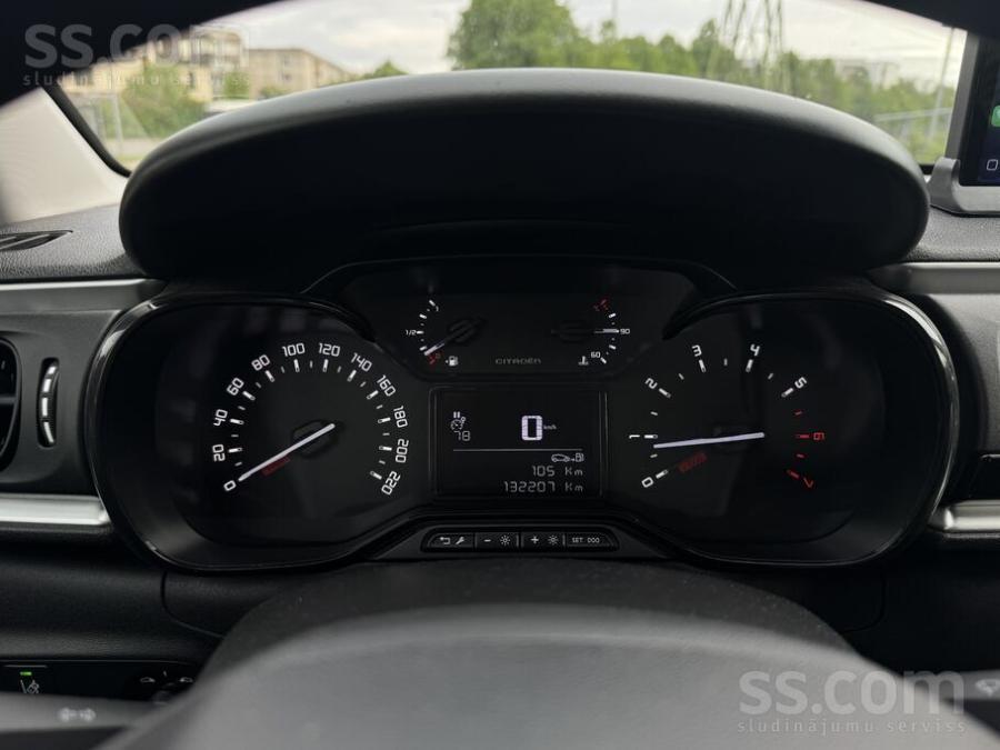 Melns Citroen C3 2017 Rīga, ar dzinēja tilpumu 1.20 L un nobraukumu 130 tūkst. km par 5500 €, foto 21 vietnē AUTOMOTO.COM.LV