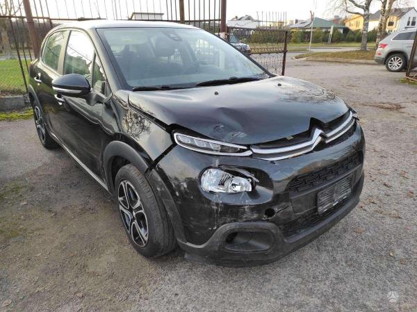 Black Citroen C3 2018 in Panevezys, with an engine capacity of 1.50 L and mileage of 95 thousand km for 2600 €, photo 7 on AUTOMOTO.COM.LV
