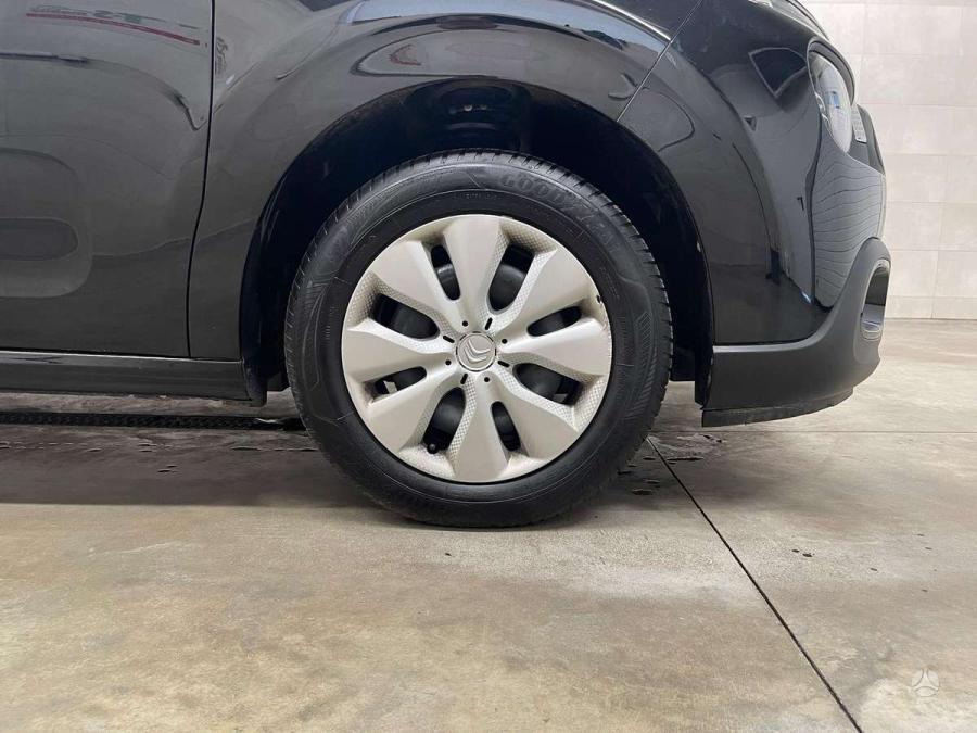 Melns Citroen C3 2022 Marijampole, ar dzinēja tilpumu 1.20 L un nobraukumu 90 tūkst. km par 7018 €, foto 15 vietnē AUTOMOTO.COM.LV