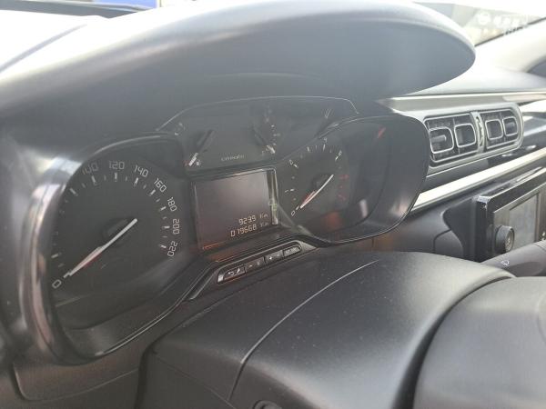 Melns Citroen C3 2023 Klaipėda, ar dzinēja tilpumu 1.20 L un nobraukumu 20 tūkst. km par 10500 €, foto 11 vietnē AUTOMOTO.COM.LV