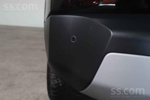 Melns Citroen C3 2024 Rīga, ar dzinēja tilpumu 1.40 L un nobraukumu 17 tūkst. km par 23900 €, foto 9 vietnē AUTOMOTO.COM.LV