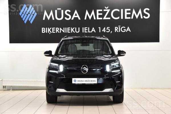 Black Citroen C3 2024 in Riga, with an engine capacity of 1.10 L and mileage of 33 thousand km for 22990 €, photo 5 on AUTOMOTO.COM.LV