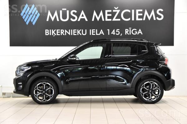 Black Citroen C3 2024 in Riga, with an engine capacity of 1.10 L and mileage of 33 thousand km for 22990 €, photo 11 on AUTOMOTO.COM.LV
