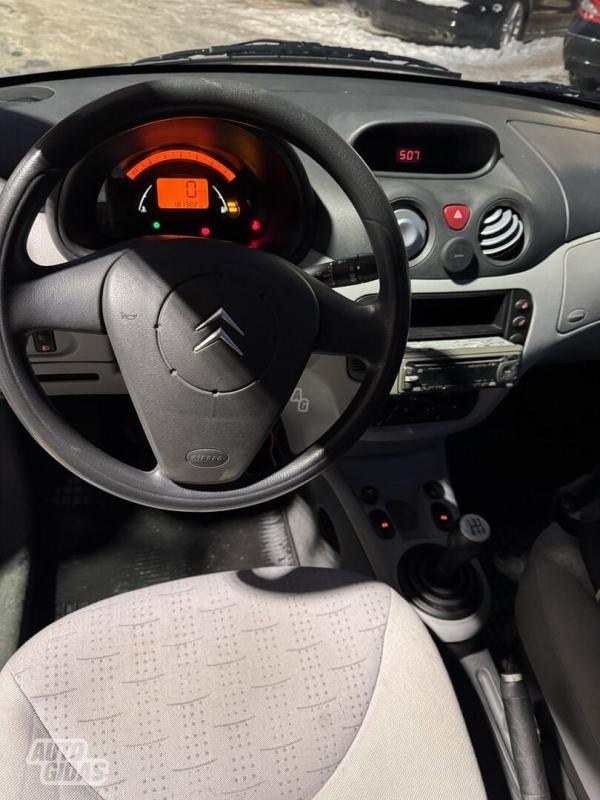 Zils Citroen C3 2003 Viļņa, ar dzinēja tilpumu 1.10 L un nobraukumu 181 tūkst. km par 700 €, foto 7 vietnē AUTOMOTO.COM.LV