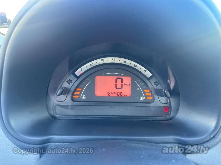Blue Citroen C3 2003 in Tallinn, with an engine capacity of 1.10 L and mileage of 164 thousand km for 1300 €, photo 11 on AUTOMOTO.COM.LV