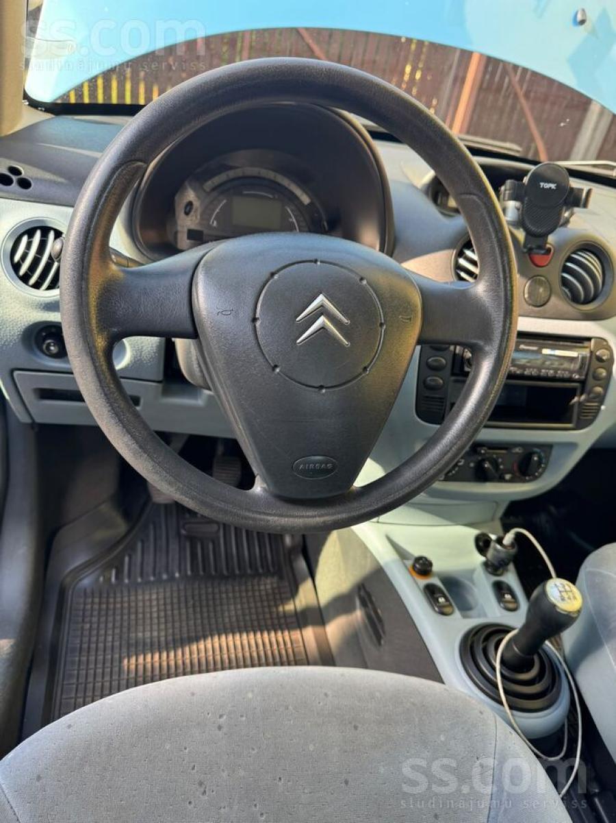 Blue Citroen C3 2003 in Riga, with an engine capacity of 1.40 L and mileage of 333 thousand km for 1000 €, photo 8 on AUTOMOTO.COM.LV