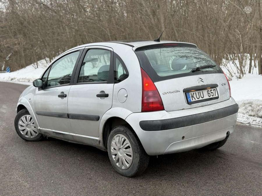 Blue Citroen C3 2004 in Vilnius, with an engine capacity of 1.40 L and mileage of 339 thousand km for 999 €, photo 4 on AUTOMOTO.COM.LV