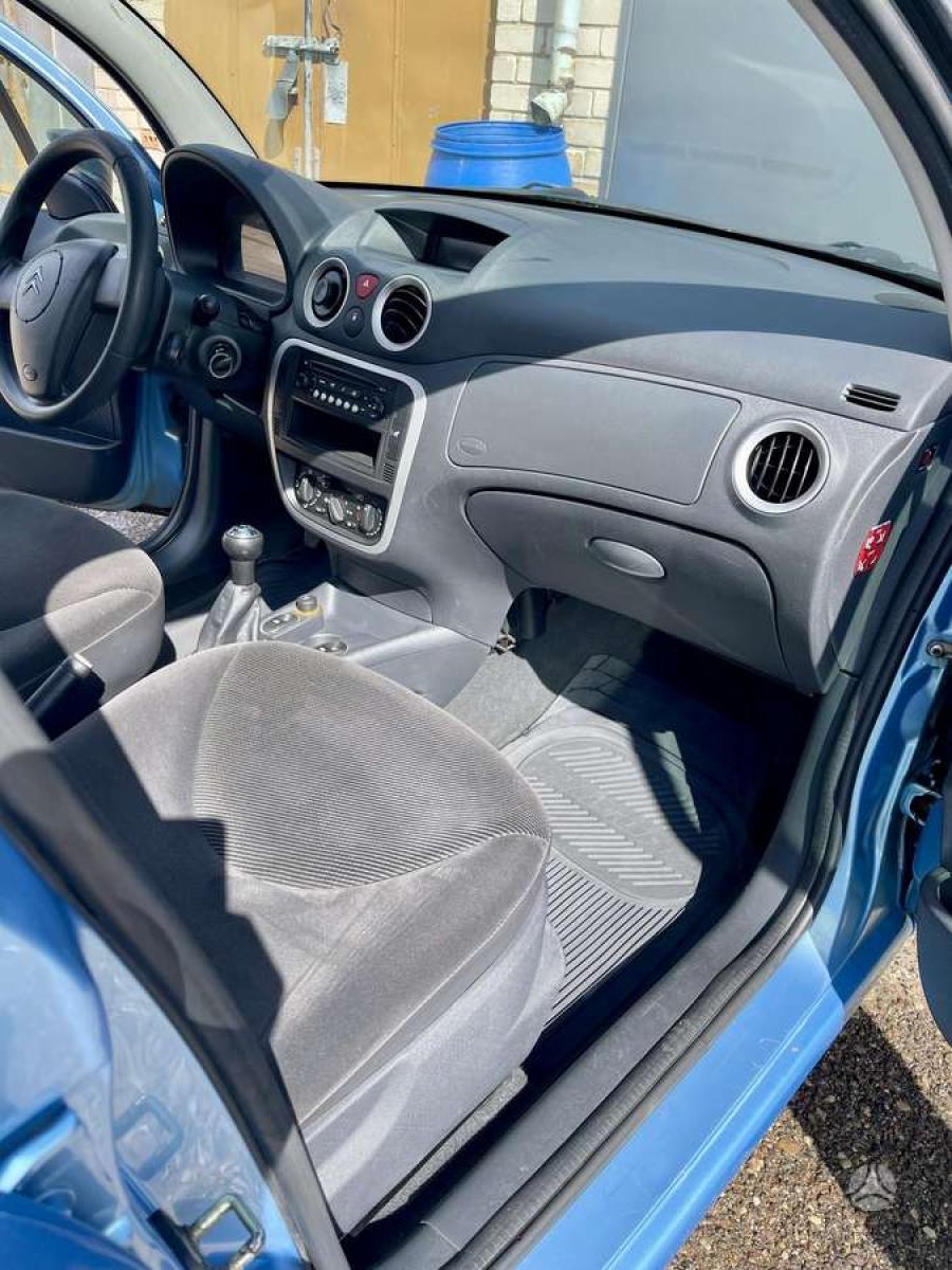 Blue Citroen C3 2006 in Panevezys, with an engine capacity of 1.36 L and mileage of 200 thousand km for 750 €, photo 10 on AUTOMOTO.COM.LV
