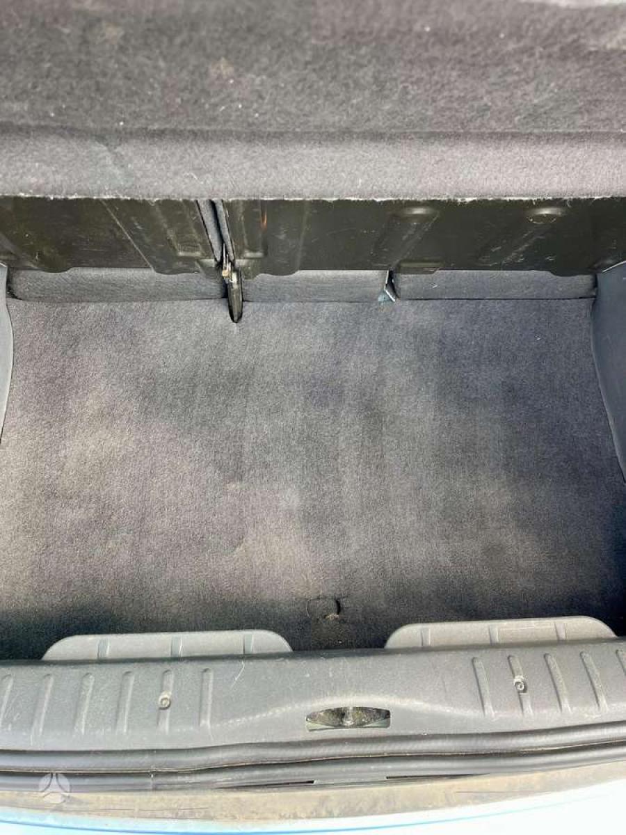 Blue Citroen C3 2006 in Panevezys, with an engine capacity of 1.36 L and mileage of 200 thousand km for 750 €, photo 15 on AUTOMOTO.COM.LV