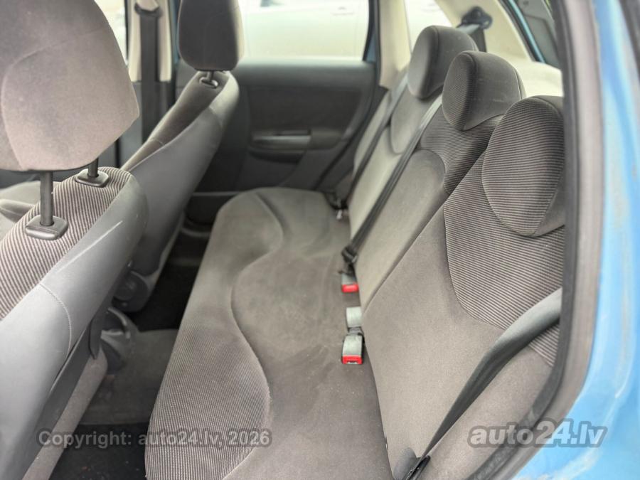 Синий Ситроен С3 2006 в Таллин, объемом двигателя 1.40 л и пробегом 160 тыс. км за 1290 €, фото 7 на AUTOMOTO.COM.LV