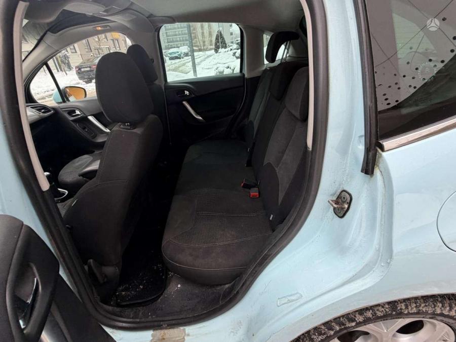 Blue Citroen C3 2010 in Vilnius, with an engine capacity of 1.60 L and mileage of 290 thousand km for 1350 €, photo 17 on AUTOMOTO.COM.LV