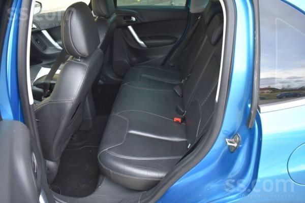 Blue Citroen C3 2010 in Talsi, with an engine capacity of 1.60 L and mileage of 155 thousand km for 3900 €, photo 8 on AUTOMOTO.COM.LV