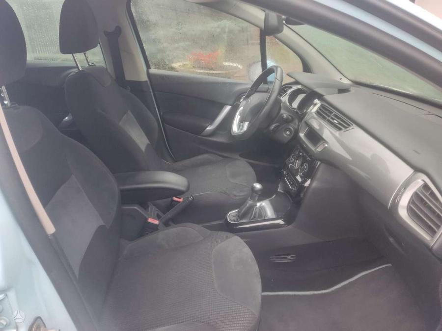Blue Citroen C3 2010 in Panevezys, with an engine capacity of 1.40 L and mileage of 260 thousand km for 1000 €, photo 16 on AUTOMOTO.COM.LV