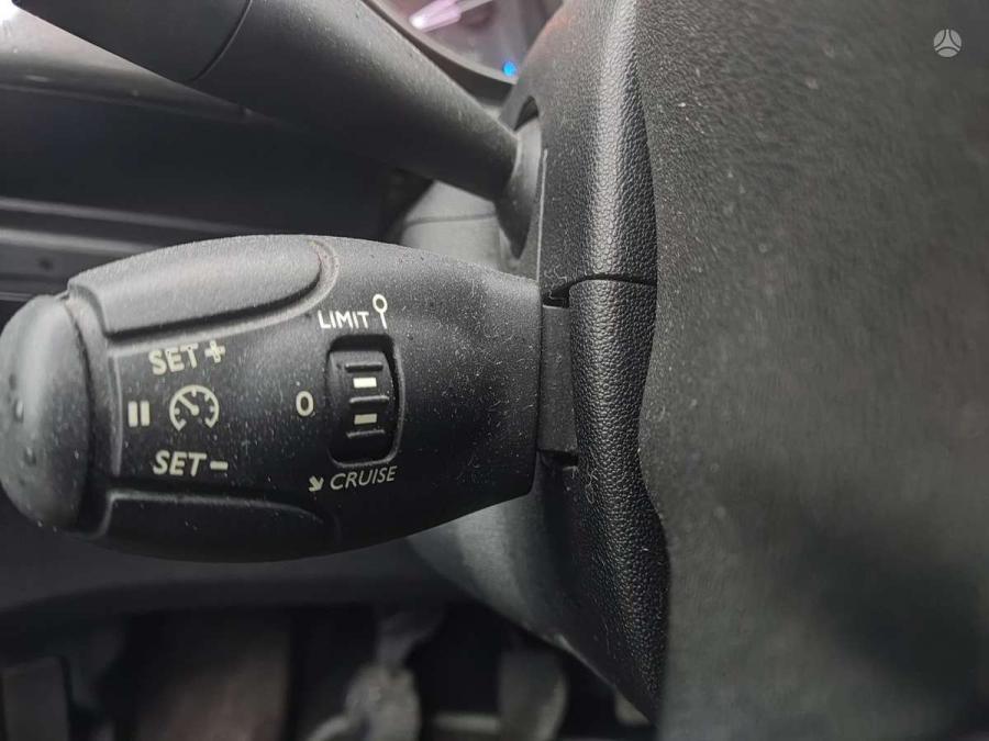 Blue Citroen C3 2010 in Panevezys, with an engine capacity of 1.40 L and mileage of 260 thousand km for 1000 €, photo 17 on AUTOMOTO.COM.LV