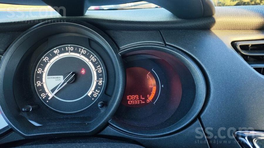 Zils Citroen C3 2015 Rīga, ar dzinēja tilpumu 1.20 L un nobraukumu 109 tūkst. km par 4100 €, foto 3 vietnē AUTOMOTO.COM.LV