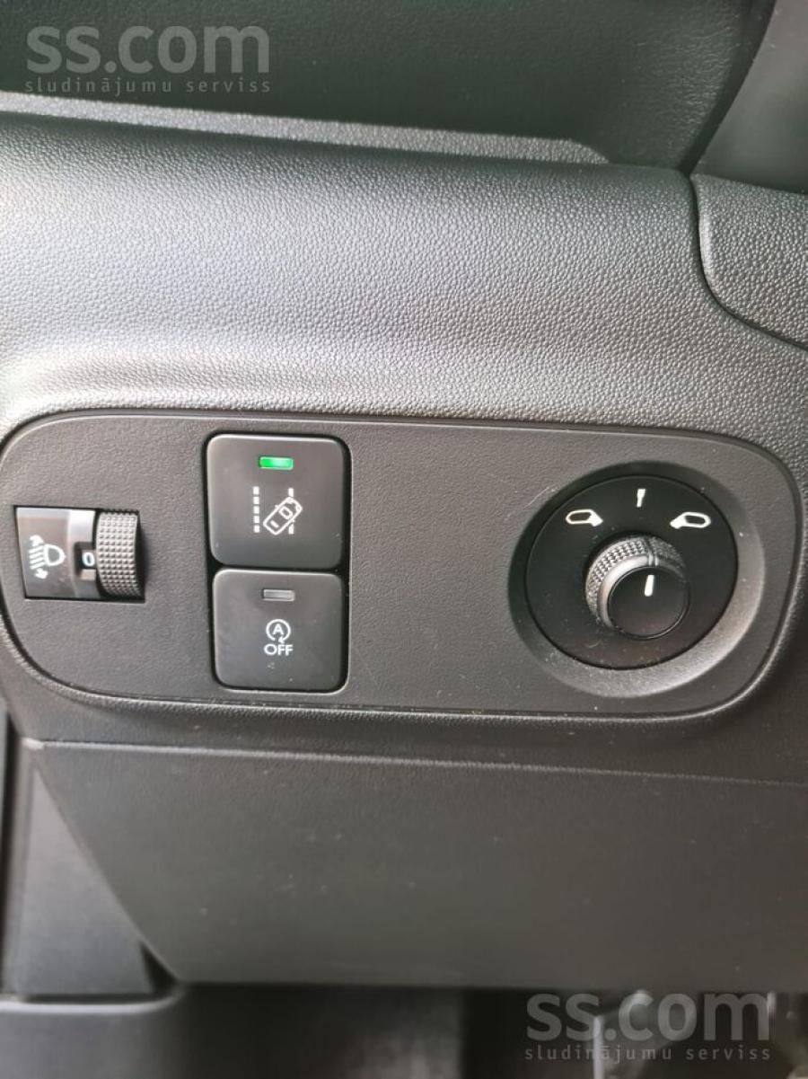 Zils Citroen C3 2016 Rīga, ar dzinēja tilpumu 1.20 L un nobraukumu 147 tūkst. km par 6000 €, foto 6 vietnē AUTOMOTO.COM.LV