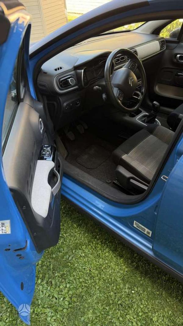Blue Citroen C3 2017 in Kaunas, with an engine capacity of 1.20 L and mileage of 93 thousand km for 5350 €, photo 8 on AUTOMOTO.COM.LV