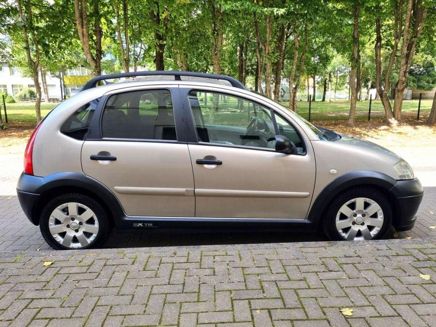 Brown Citroen C3 2005 in Jonava, with an engine capacity of 1.40 L and mileage of 118 thousand km for 1499 €, photo 12 on AUTOMOTO.COM.LV