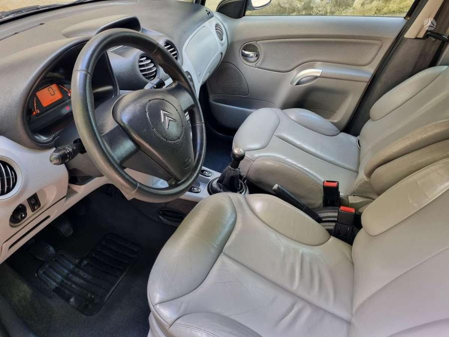 Brown Citroen C3 2005 in Jonava, with an engine capacity of 1.40 L and mileage of 118 thousand km for 1499 €, photo 21 on AUTOMOTO.COM.LV