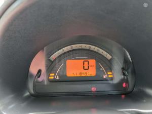 Brown Citroen C3 2005 in Jonava, with an engine capacity of 1.40 L and mileage of 118 thousand km for 1499 €, photo 23 on AUTOMOTO.COM.LV