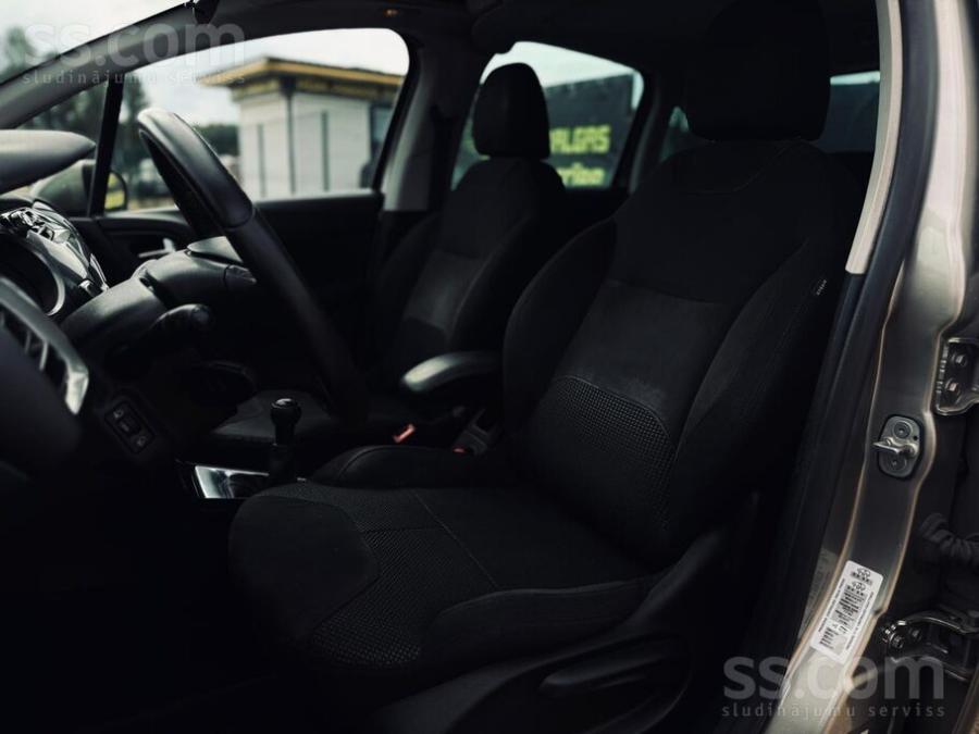 Brūns Citroen C3 2010 Cēsis, ar dzinēja tilpumu 1.40 L un nobraukumu 0 tūkst. km par 3990 €, foto 14 vietnē AUTOMOTO.COM.LV