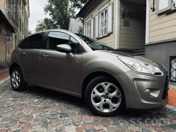 Коричневый Ситроен С3 2010 в Цесис, объемом двигателя 1.40 л и пробегом 0 тыс. км за 3990 €, фото 2 на AUTOMOTO.COM.LV