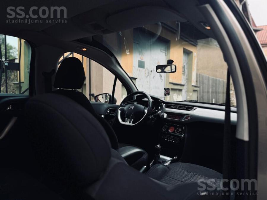 Brūns Citroen C3 2010 Cēsis, ar dzinēja tilpumu 1.40 L un nobraukumu 0 tūkst. km par 3990 €, foto 14 vietnē AUTOMOTO.COM.LV