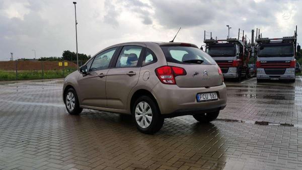 Brūns Citroen C3 2010 Tauragė, ar dzinēja tilpumu 1.36 L un nobraukumu 204 tūkst. km par 1500 €, foto 3 vietnē AUTOMOTO.COM.LV