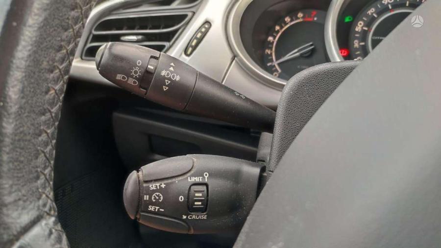 Brūns Citroen C3 2010 Tauragė, ar dzinēja tilpumu 1.36 L un nobraukumu 204 tūkst. km par 1500 €, foto 15 vietnē AUTOMOTO.COM.LV