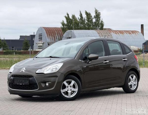 Brown Citroen C3 2012 in Taurage, with an engine capacity of 1.60 L and mileage of 332 thousand km for 2900 €, photo 1 on AUTOMOTO.COM.LV