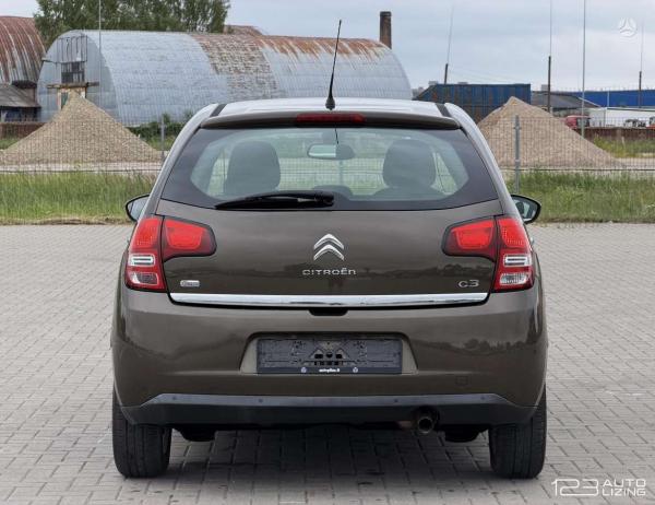 Brown Citroen C3 2012 in Taurage, with an engine capacity of 1.60 L and mileage of 332 thousand km for 2900 €, photo 8 on AUTOMOTO.COM.LV