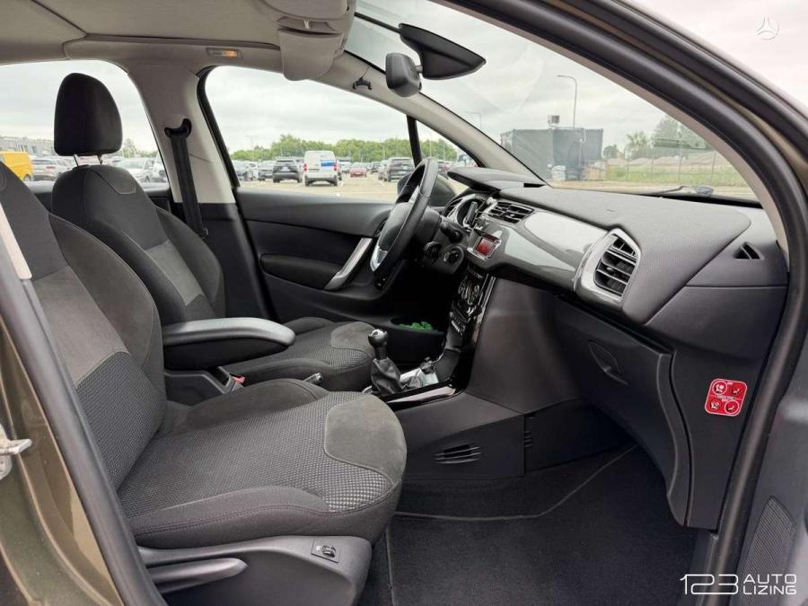 Brown Citroen C3 2012 in Taurage, with an engine capacity of 1.60 L and mileage of 332 thousand km for 2900 €, photo 12 on AUTOMOTO.COM.LV
