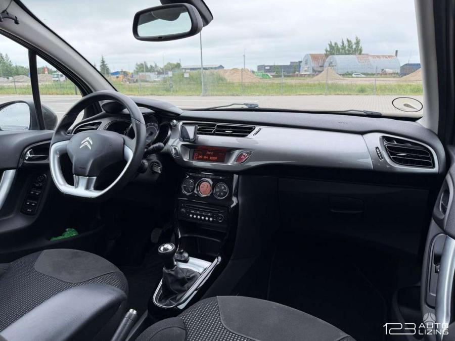 Brown Citroen C3 2012 in Taurage, with an engine capacity of 1.60 L and mileage of 332 thousand km for 2900 €, photo 14 on AUTOMOTO.COM.LV